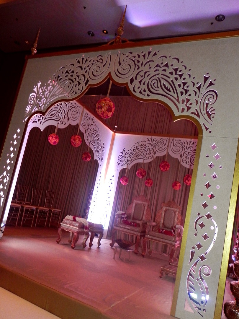 CHICAGO PROPS : Mandap | Ivan Carlson & Associates